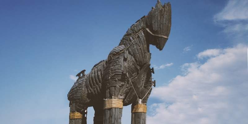 How Big was the Trojan Horse? - Equine Desire